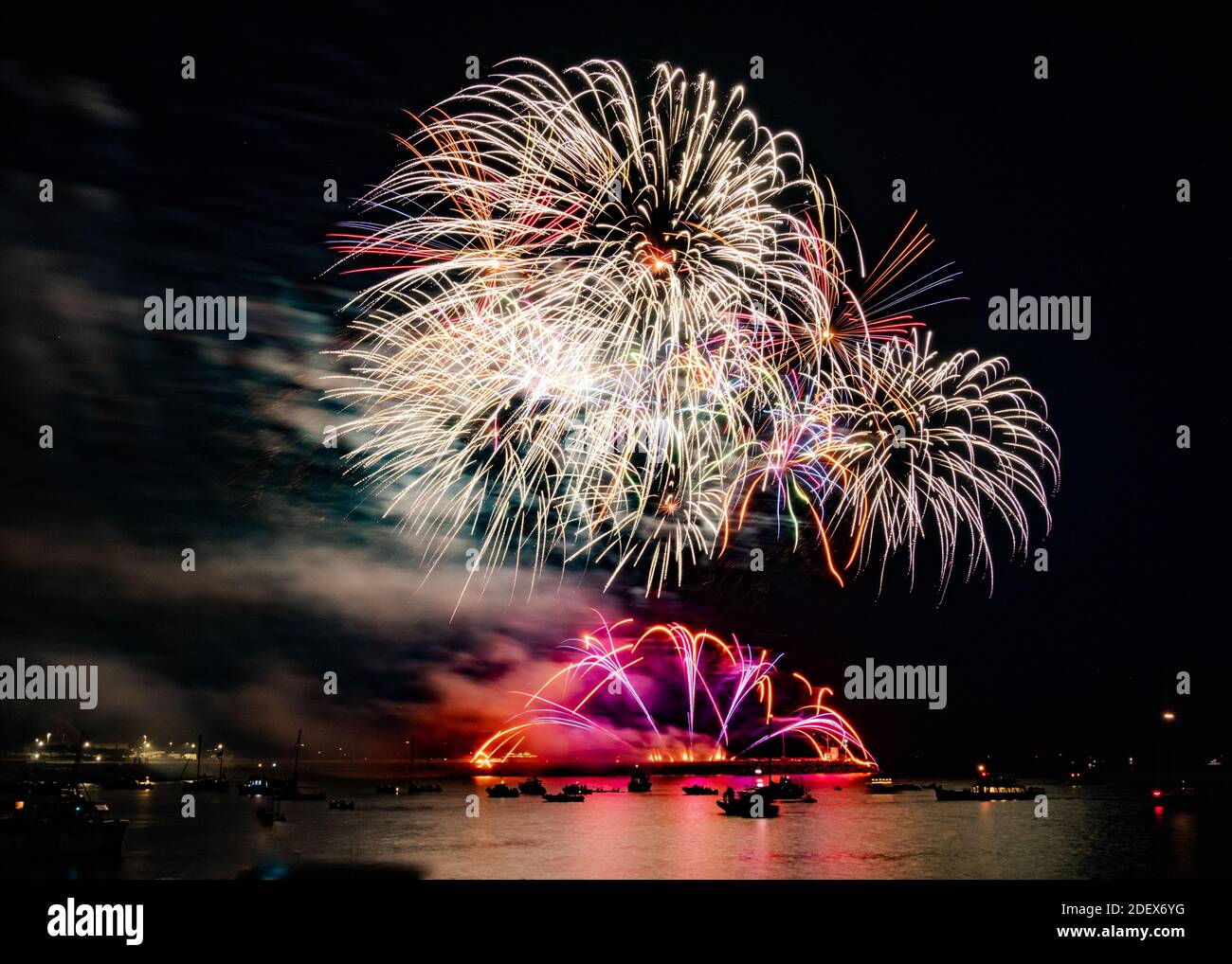Pheonix fireworks hi-res stock photography and images - Alamy