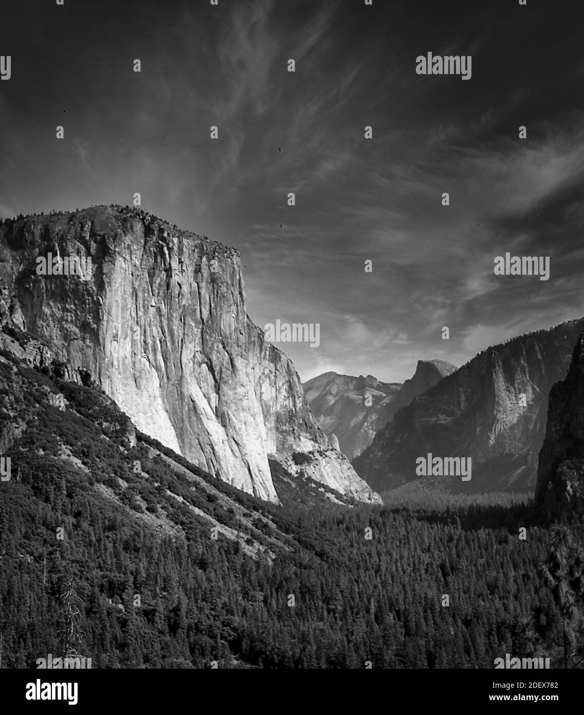 Half dome el capitan Black and White Stock Photos & Images - Alamy