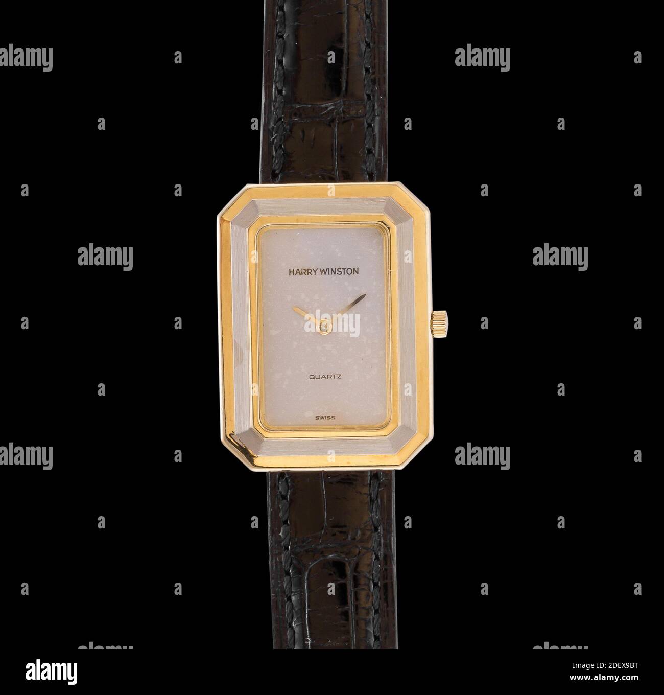 Patek philippe gold bracelet watch hi-res stock photography and images ...