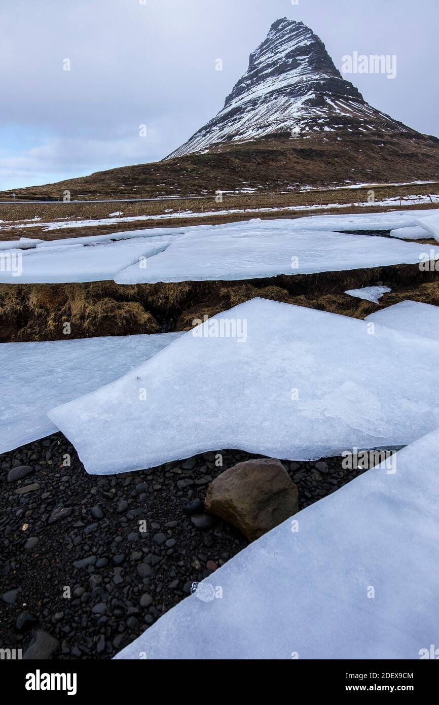 ice sheets in front of Kirkjufell Mountain, iceland Stock Photo - Alamy