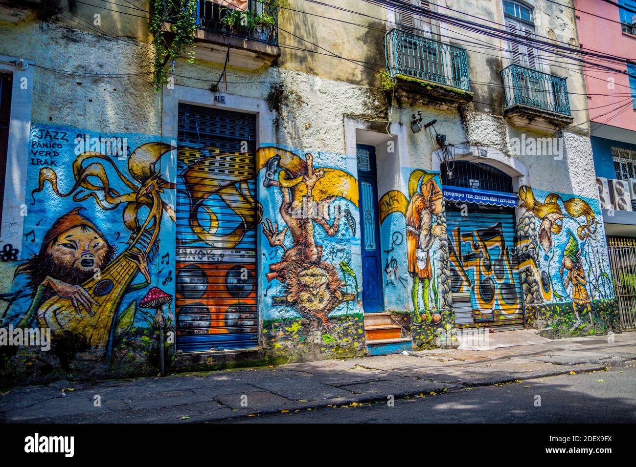 Rio graffiti stairs hi-res stock photography and images - Alamy