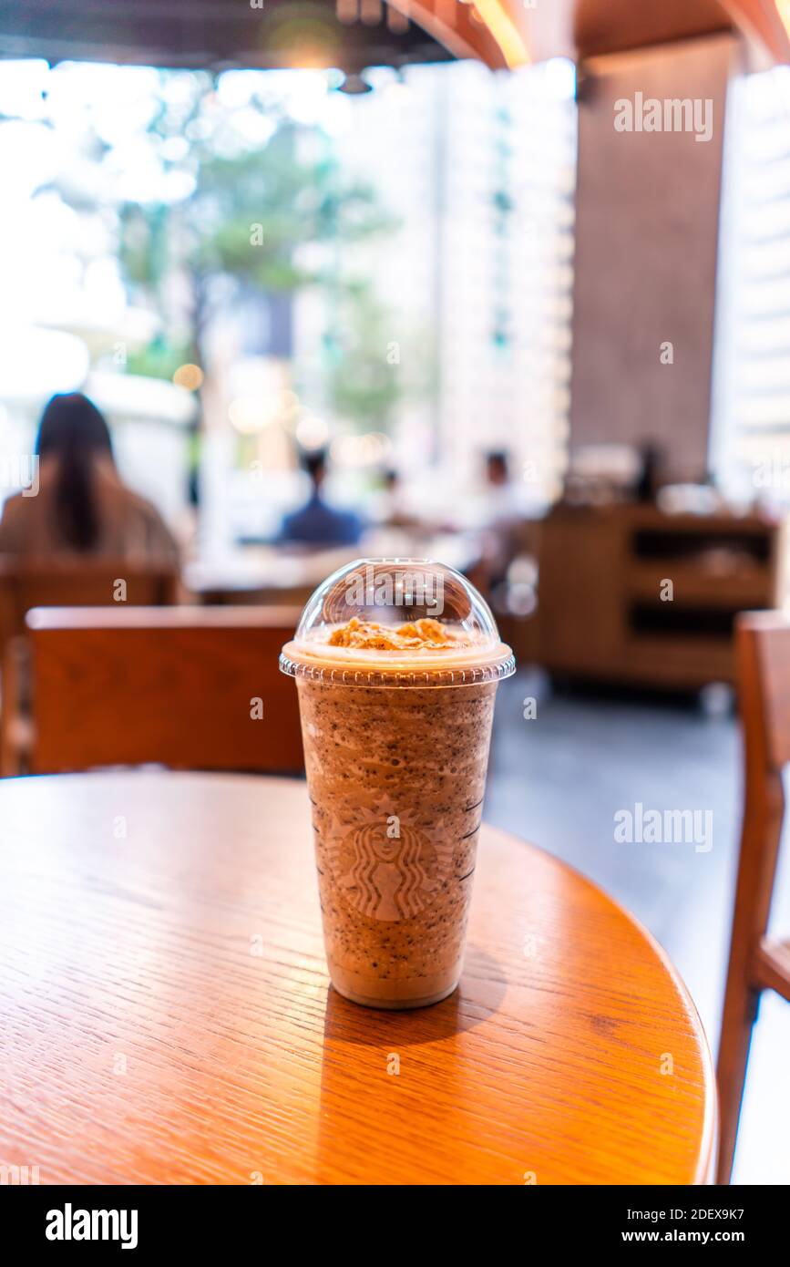 Starbucks taiwan hi-res stock photography and images - Alamy