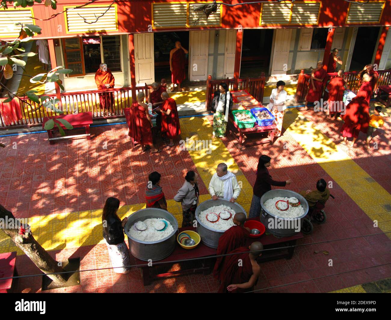 Monks in Mahagandayon Monastery in Amarapura, Myanmar Stock Photo - Alamy