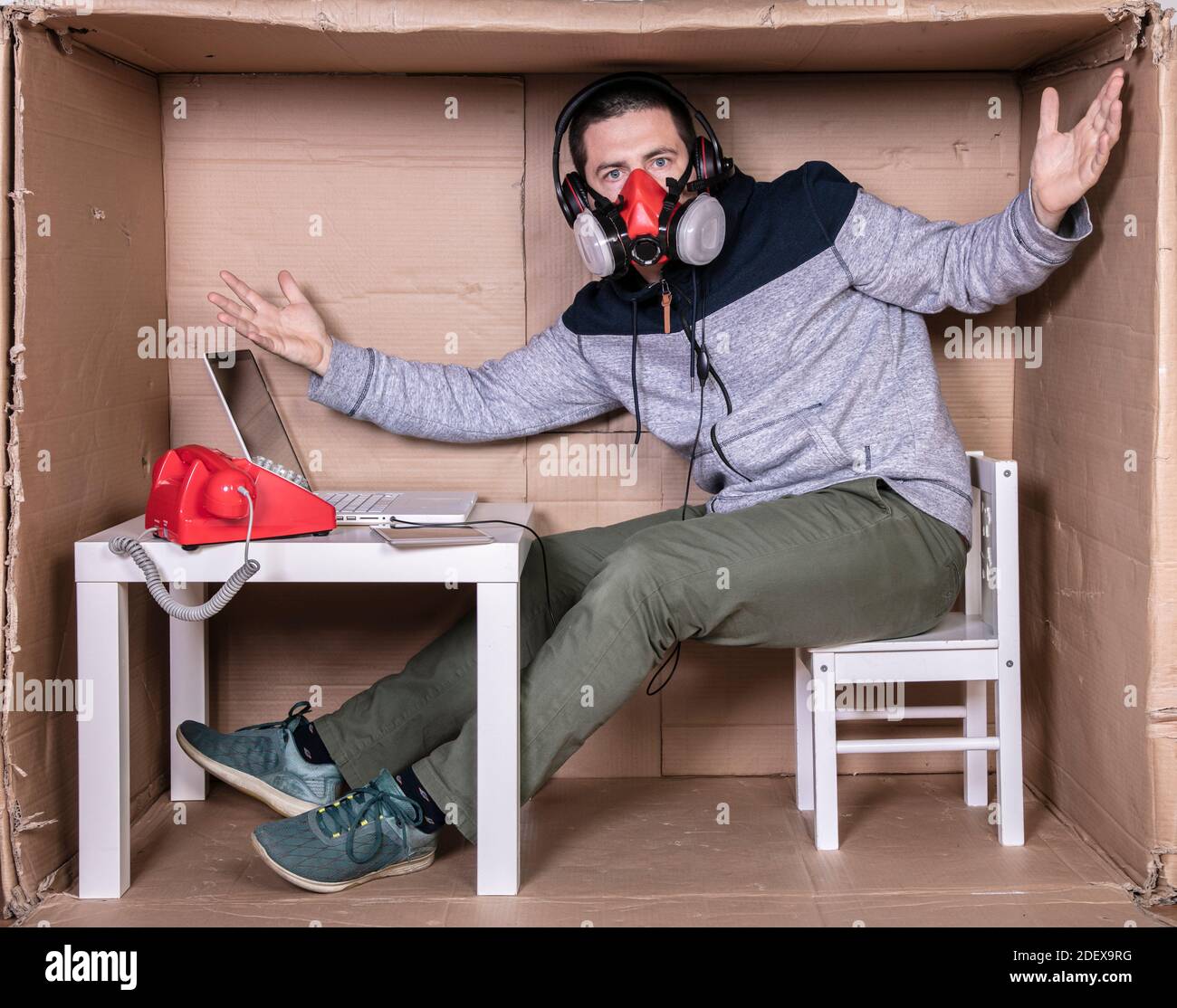 Person isolated from others hi-res stock photography and images - Alamy