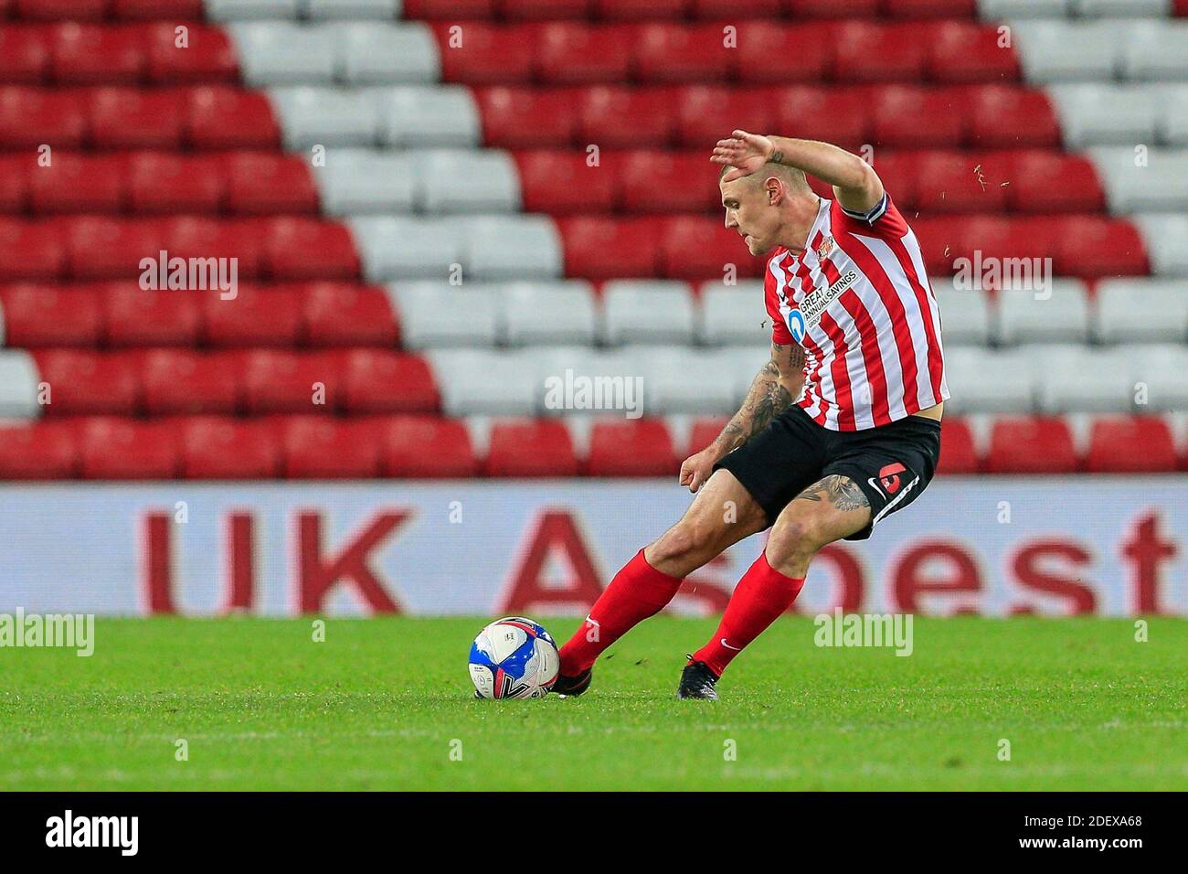 Max Power #6 of Sunderland in possession of the ball Stock Photo - Alamy