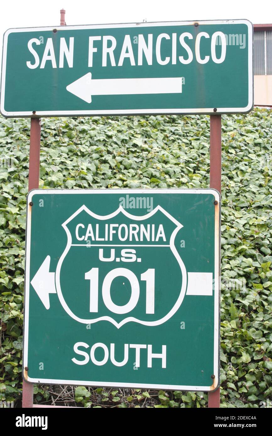 Us road sign hi-res stock photography and images - Alamy