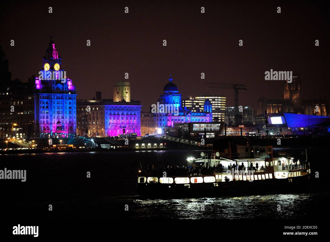 Liverpool 2008 2009 hi-res stock photography and images - Alamy
