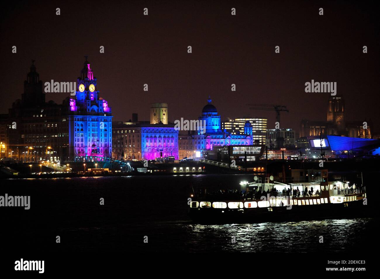 Liverpool 2008 2009 hi-res stock photography and images - Alamy