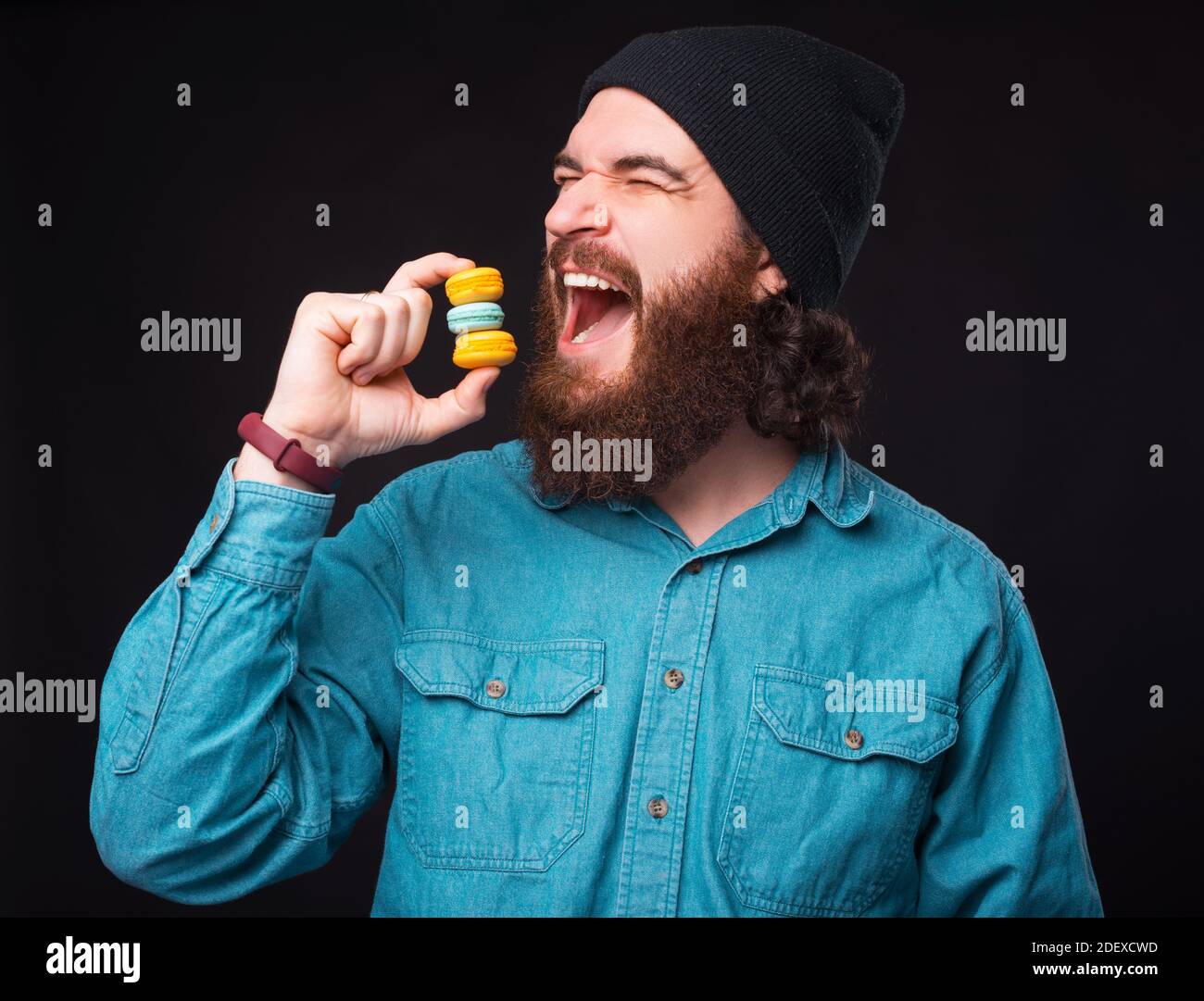 Joyful macaron hi-res stock photography and images - Alamy