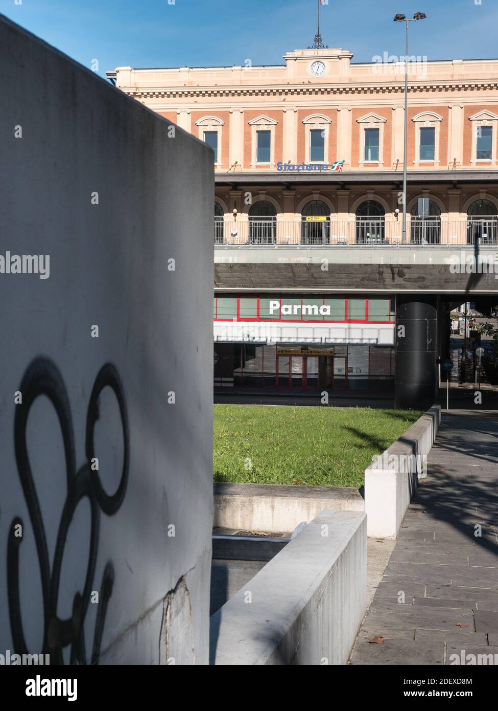 Parma railway station hi-res stock photography and images - Alamy
