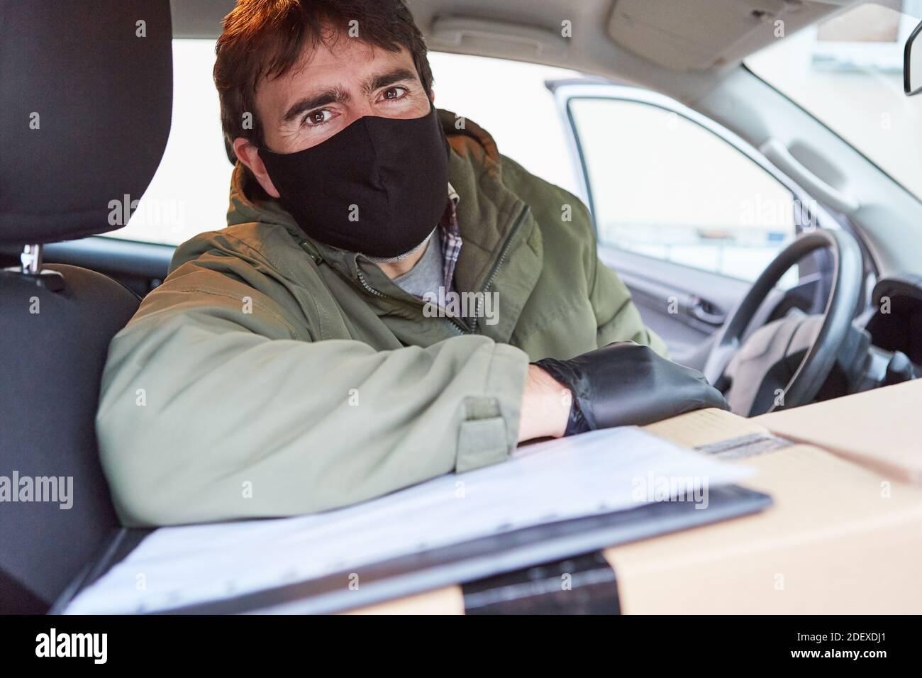 Parcel checklist hi-res stock photography and images - Alamy