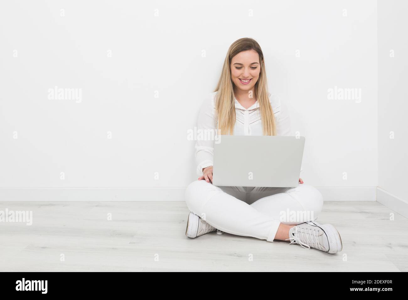 Student attending live online classes hi-res stock photography and ...