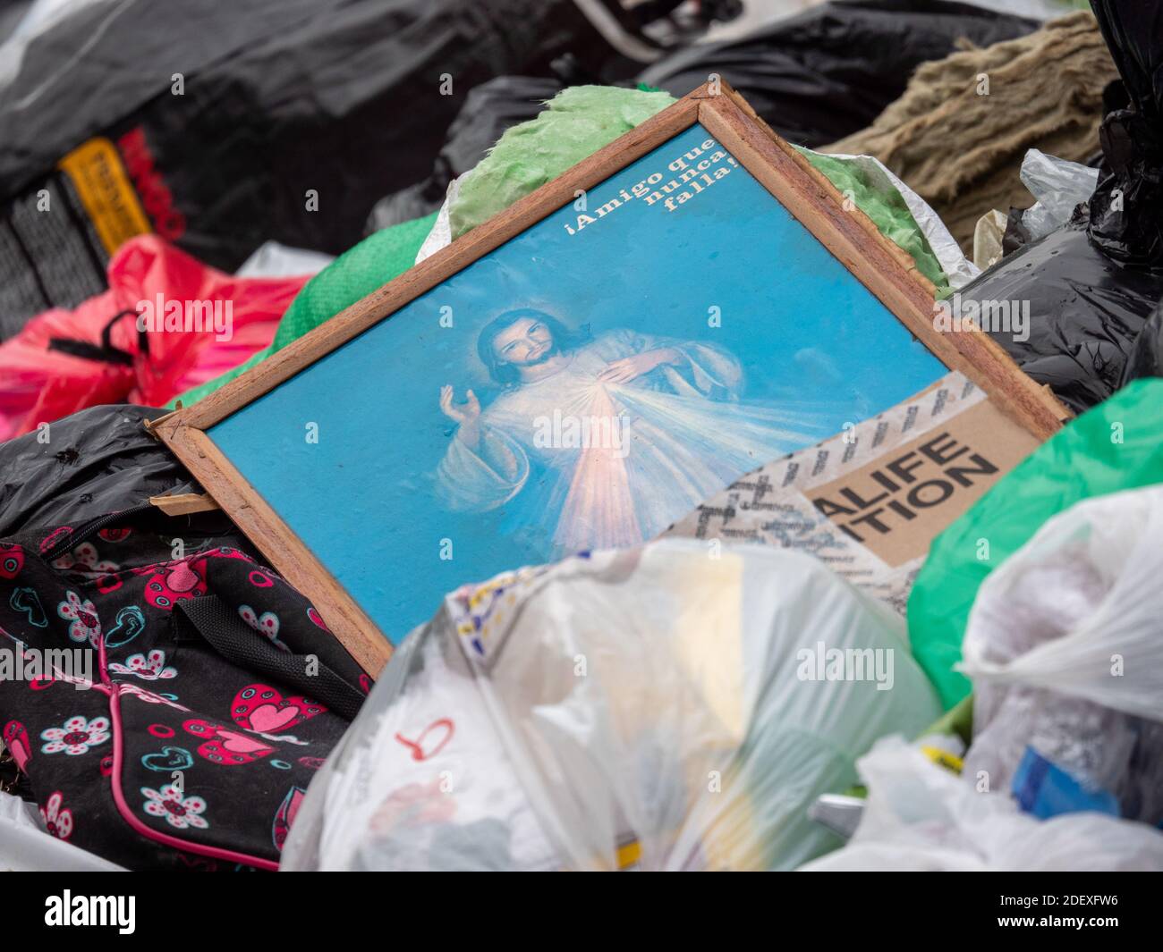 Picture dumpster hi-res stock photography and images - Alamy