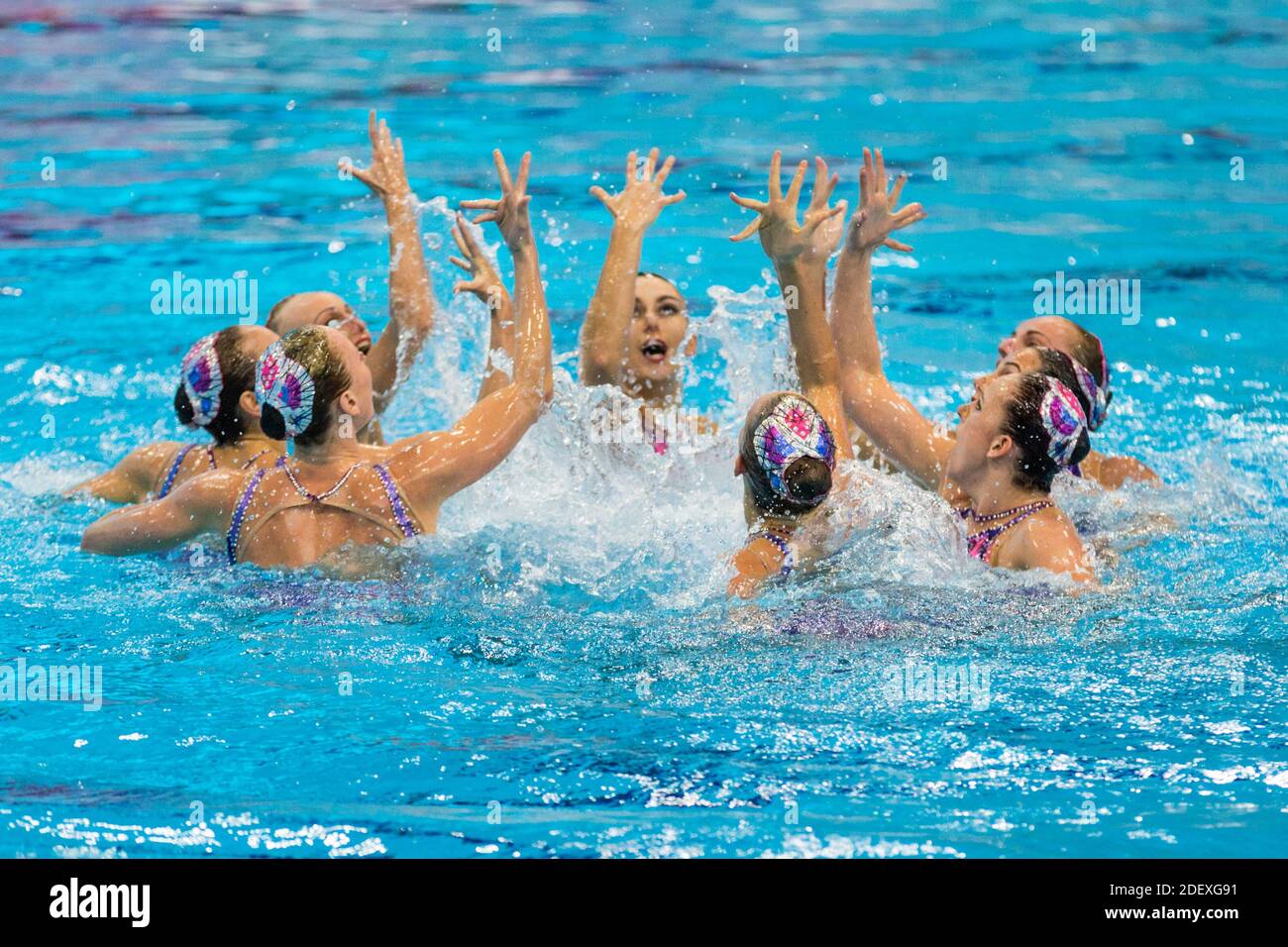 Perform synchronized hi-res stock photography and images - Alamy