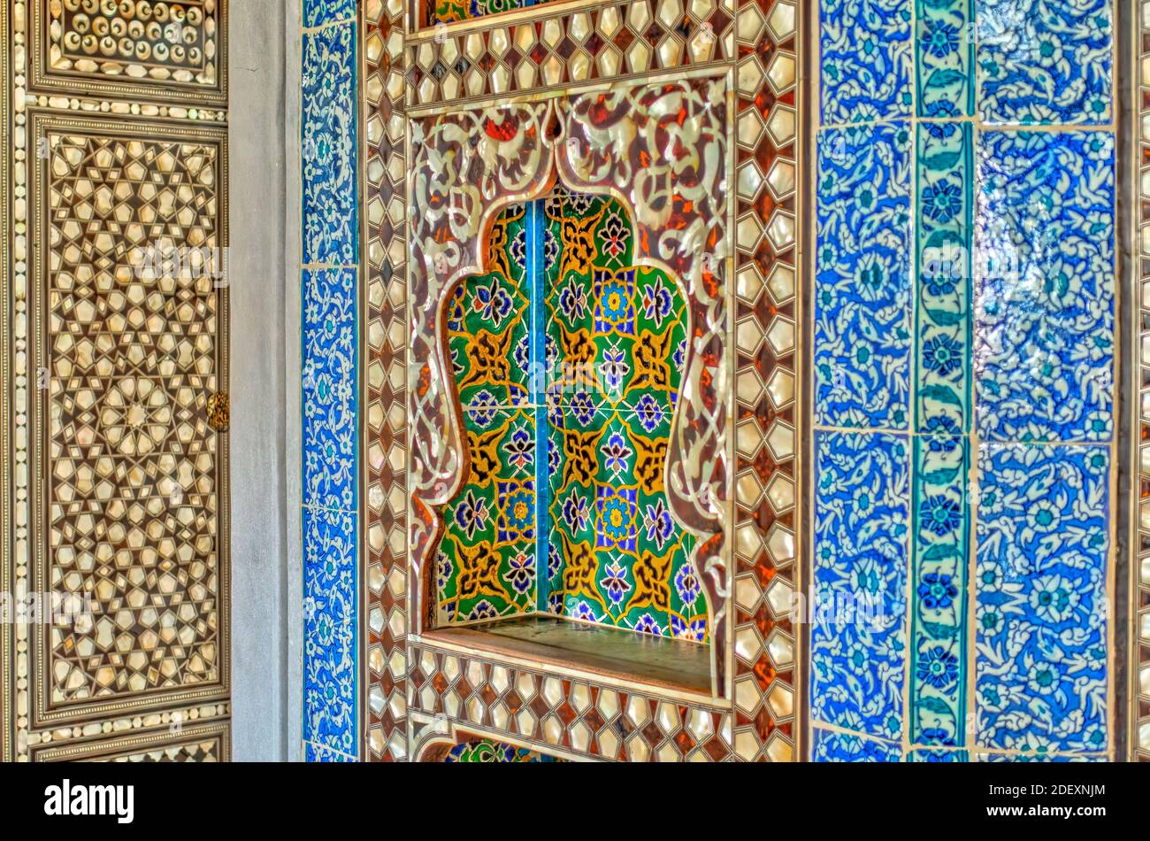 The topkapi palace hi-res stock photography and images - Alamy