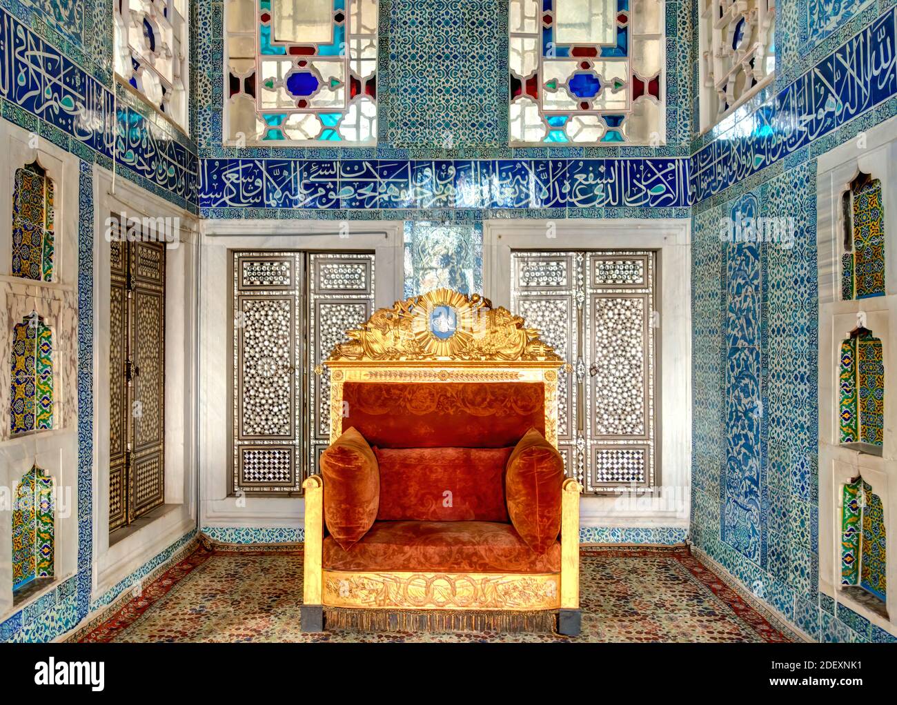 Throne room topkapi palace hi-res stock photography and images - Alamy