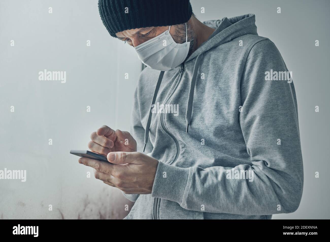 Electronic patient communication hi-res stock photography and images ...