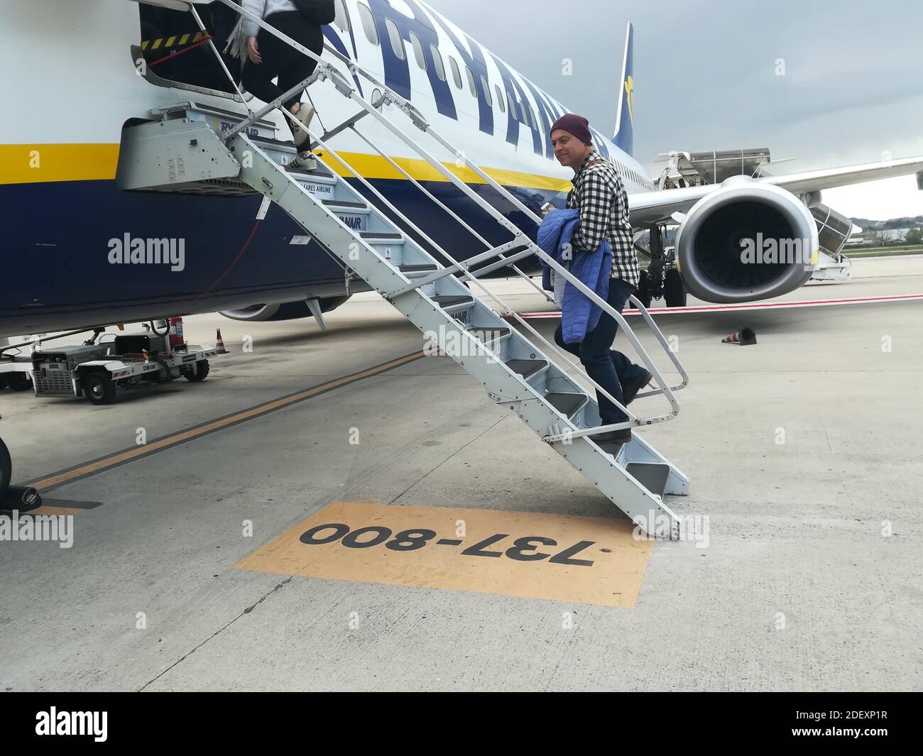 Ladder of the plane hi-res stock photography and images - Alamy