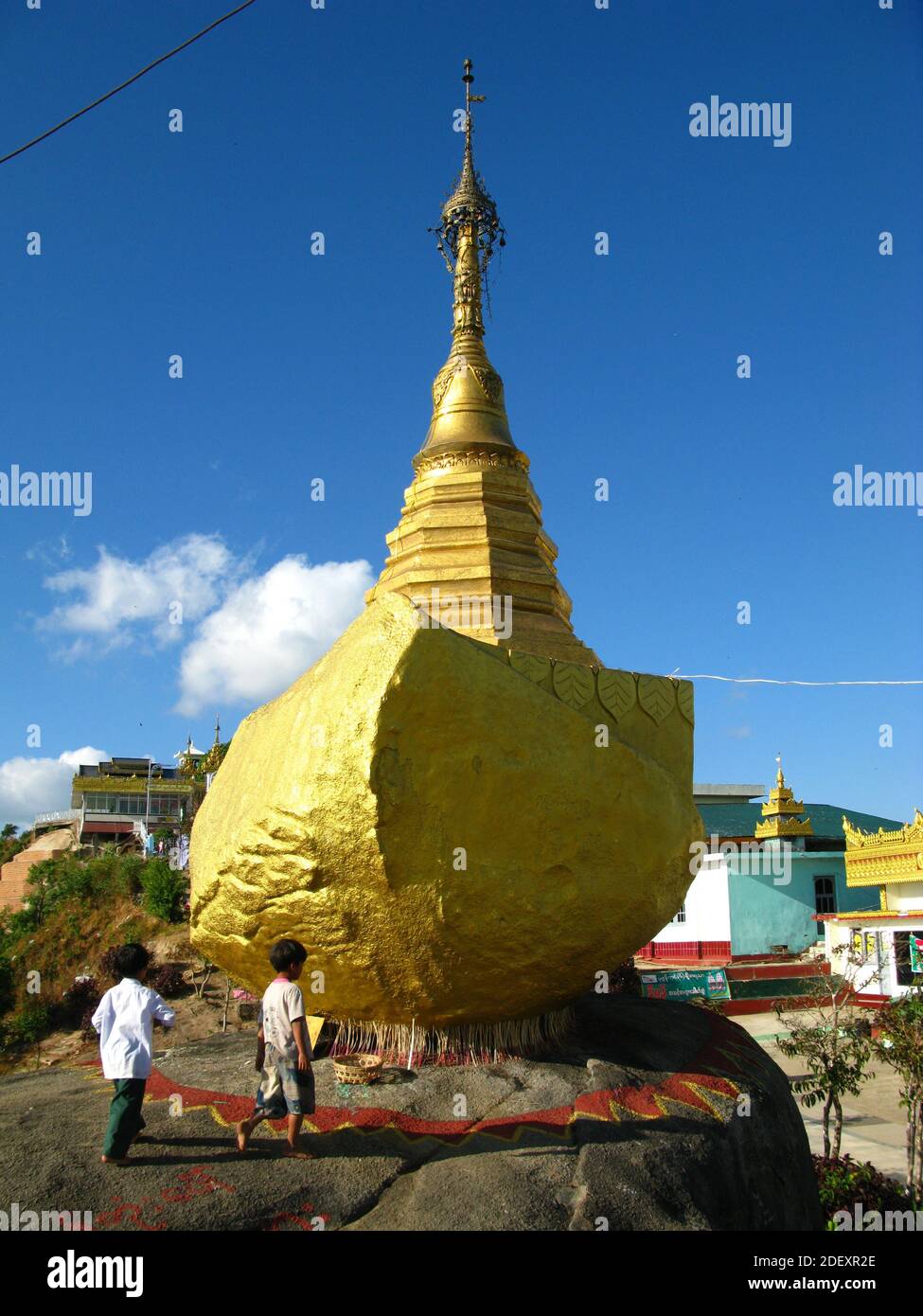 Kyaiktiyo Pagoda, Golden rock, Myanmar Stock Photo - Alamy