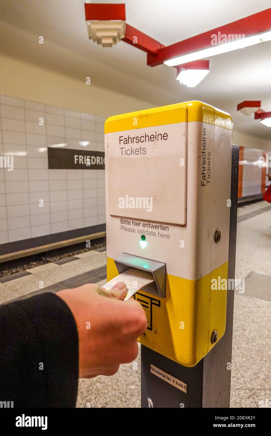 Fahrschein entwerter hi-res stock photography and images - Alamy