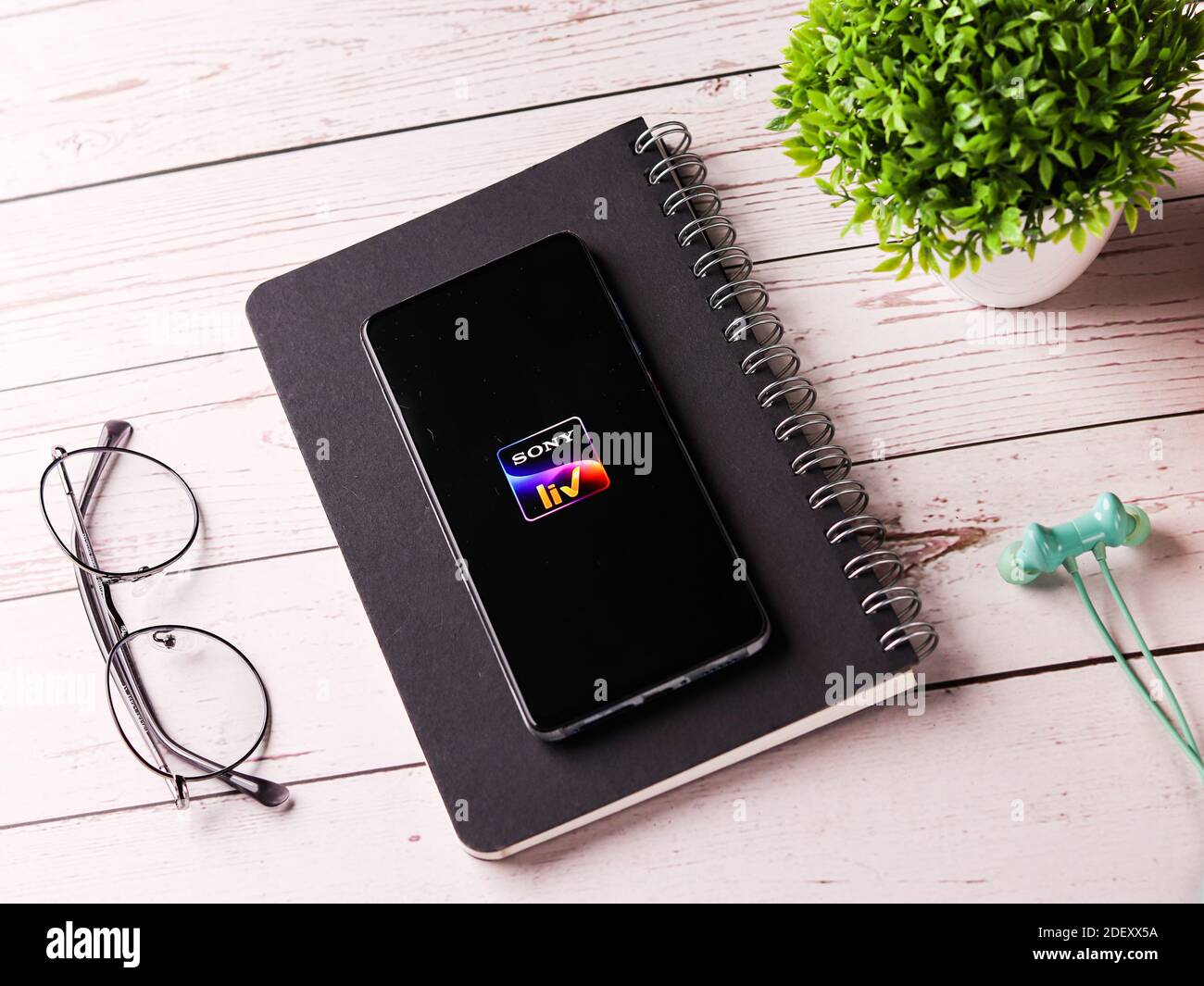 Sonyliv logo hi-res stock photography and images - Alamy