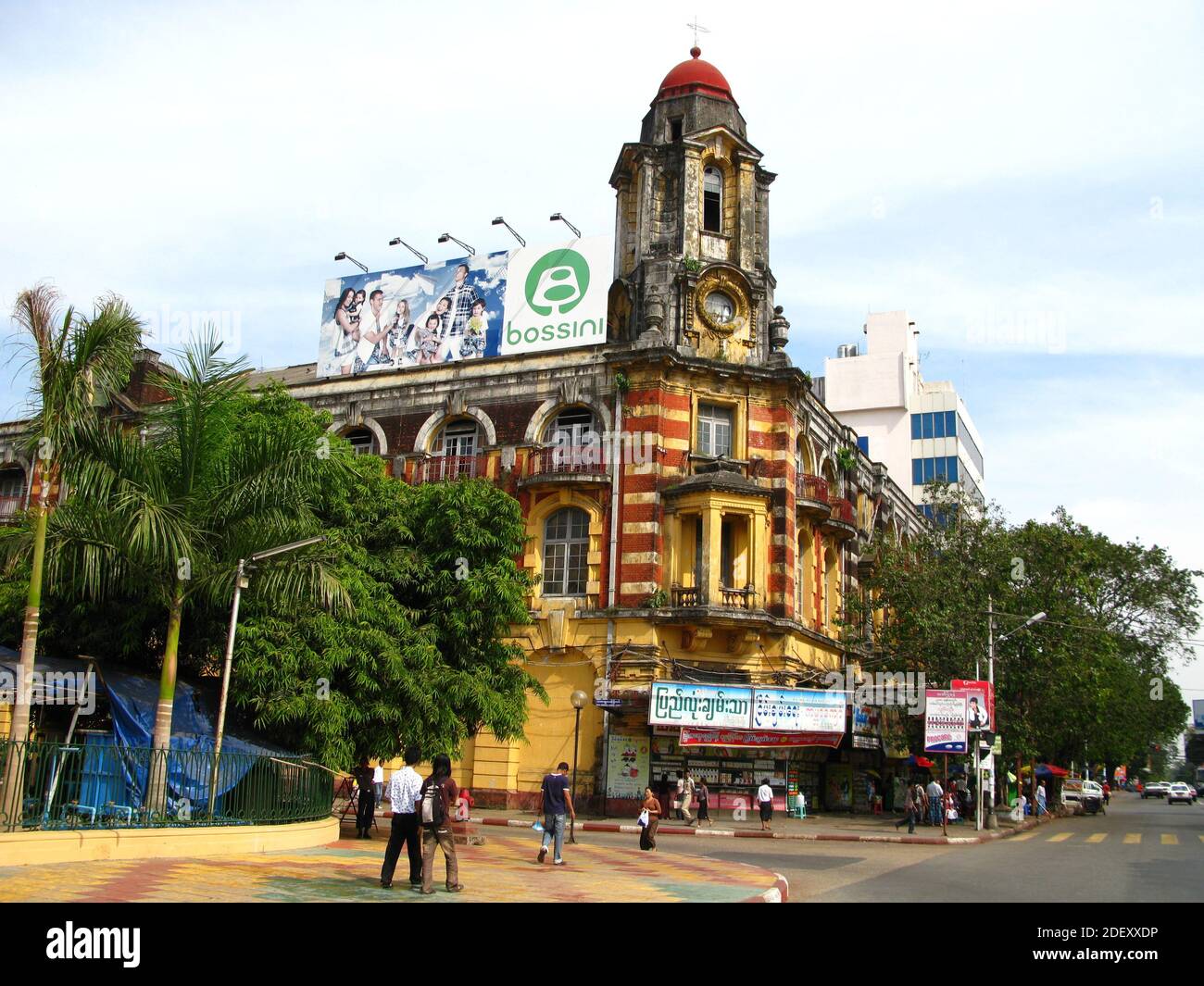 The vintage palace, Yangon, Rangoon, Myanmar Stock Photo - Alamy