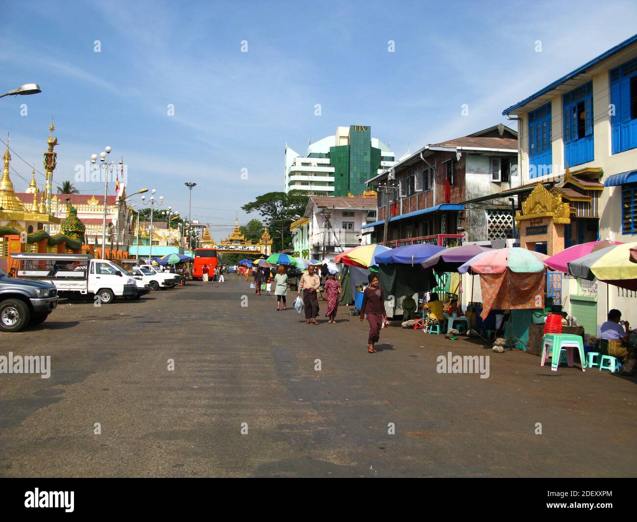 The street, Yangon, Rangoon, Myanmar Stock Photo - Alamy