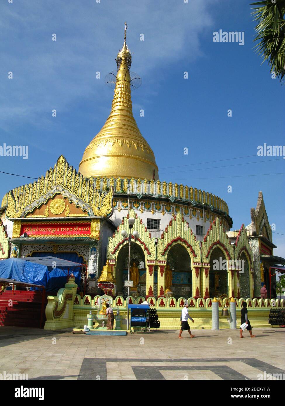 The ancient temple in Yangon, Rangoon, Myanmar Stock Photo - Alamy