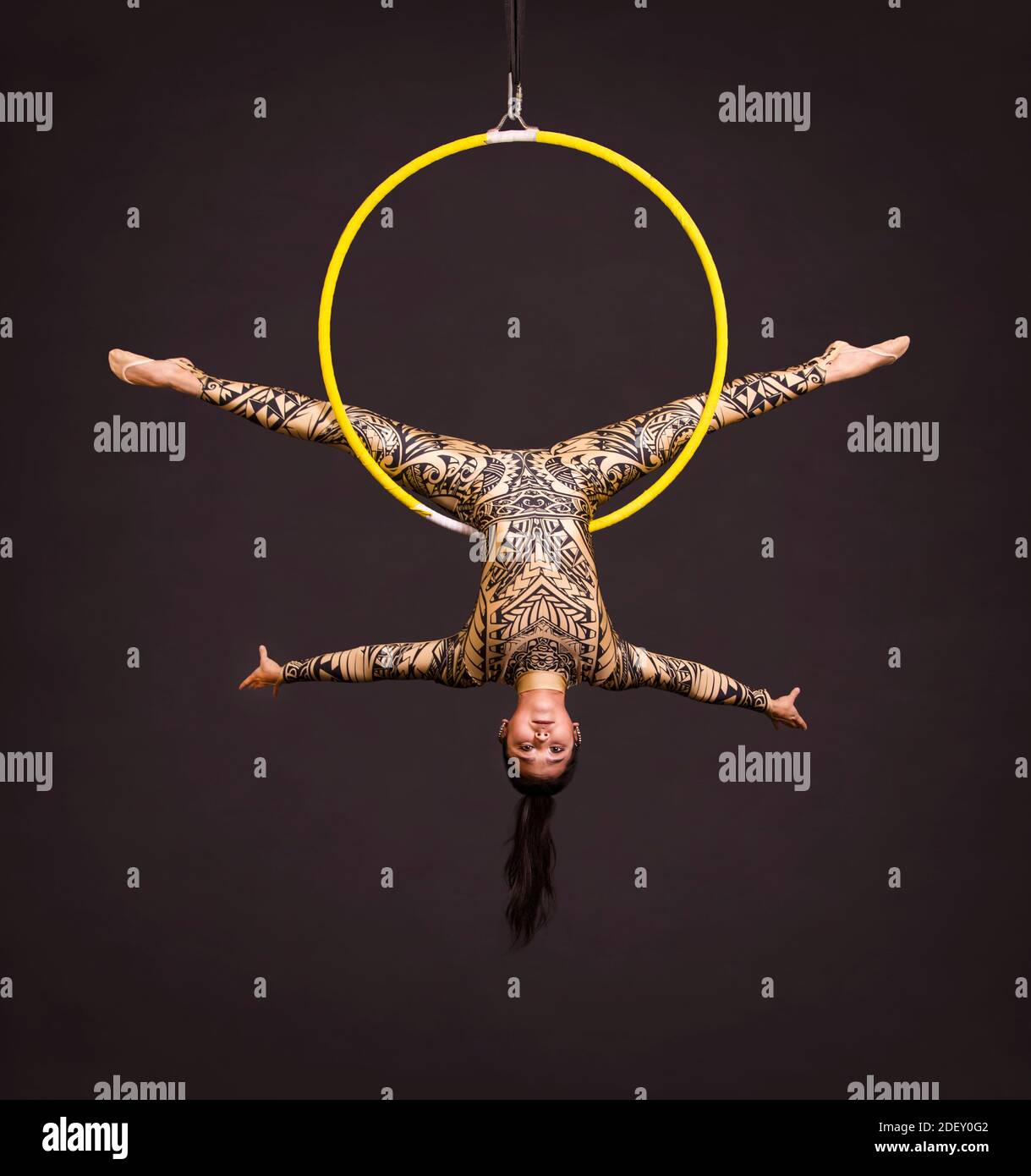 Acrobatic ring hi-res stock photography and images - Alamy