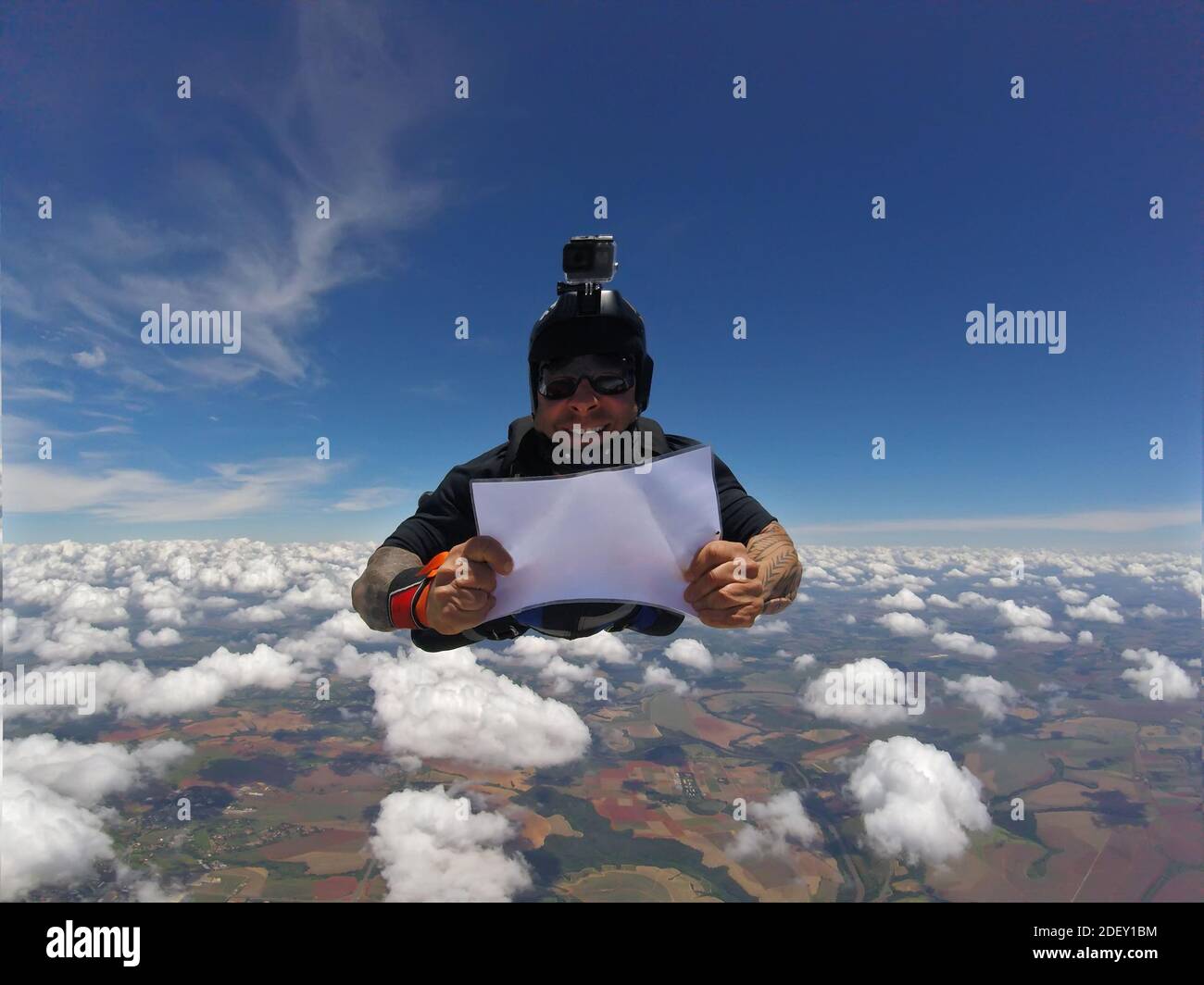Skydiving board hi-res stock photography and images - Alamy