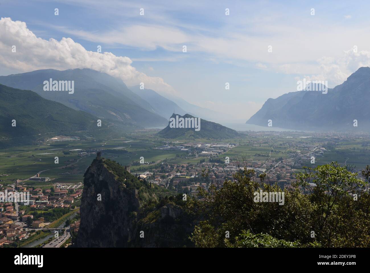 Climbing arco italy hi-res stock photography and images - Alamy