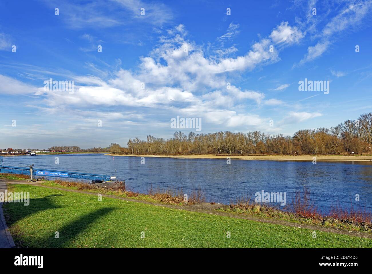 Fluss rhein hi-res stock photography and images - Alamy