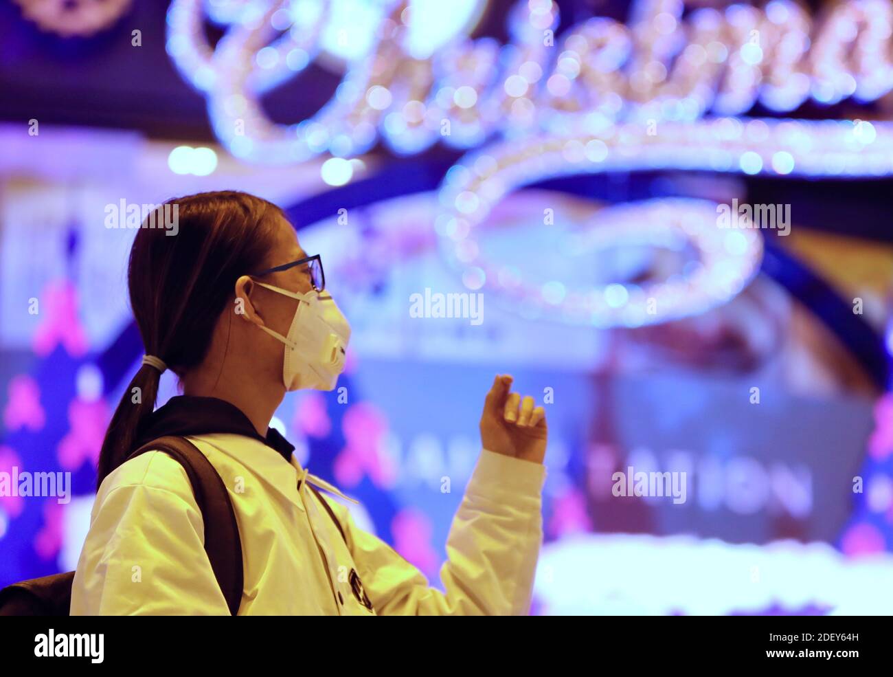 Taipei, Taipei, Taiwan. 2nd Dec, 2020. A girl wearing a mask poses for ...
