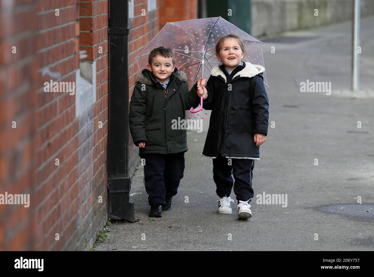 ***PARENTAL PERMISSION GIVEN*** Jason Mahony ,4, (left) and Harper ...