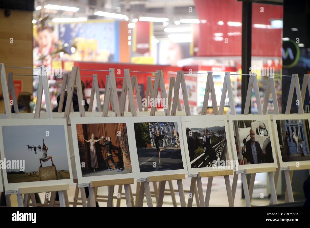 When galleries and exhibition halls were closed during the pandemic ...