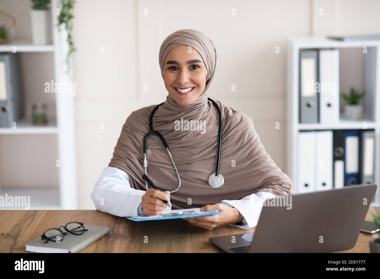 Anamnesis doc hi-res stock photography and images - Alamy