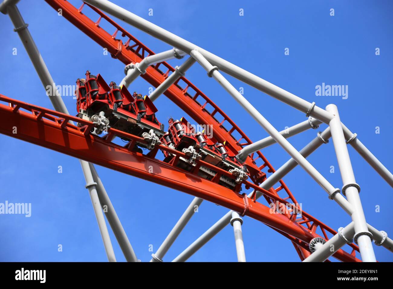 Looping roller coaster hi-res stock photography and images - Alamy