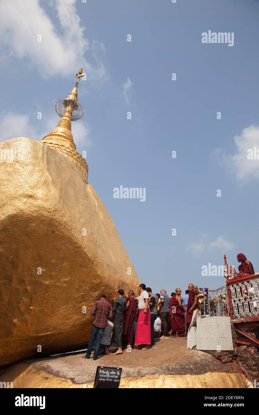 Mon buddhist art hi-res stock photography and images - Alamy