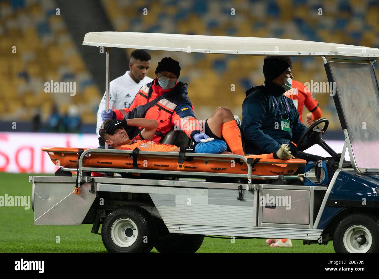 Football soccer ucl injury hi-res stock photography and images - Alamy