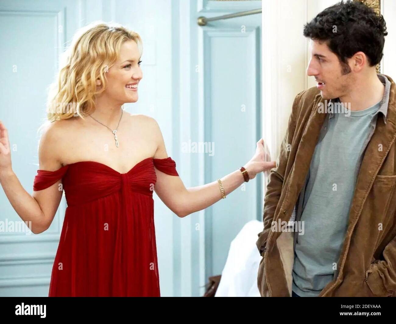 Dane cook and kate hudson hi-res stock photography and images - Alamy