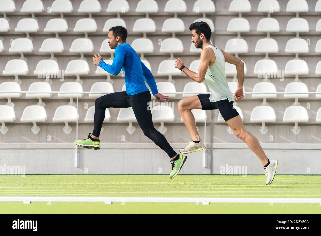 Athletes practicing a run hi-res stock photography and images - Alamy