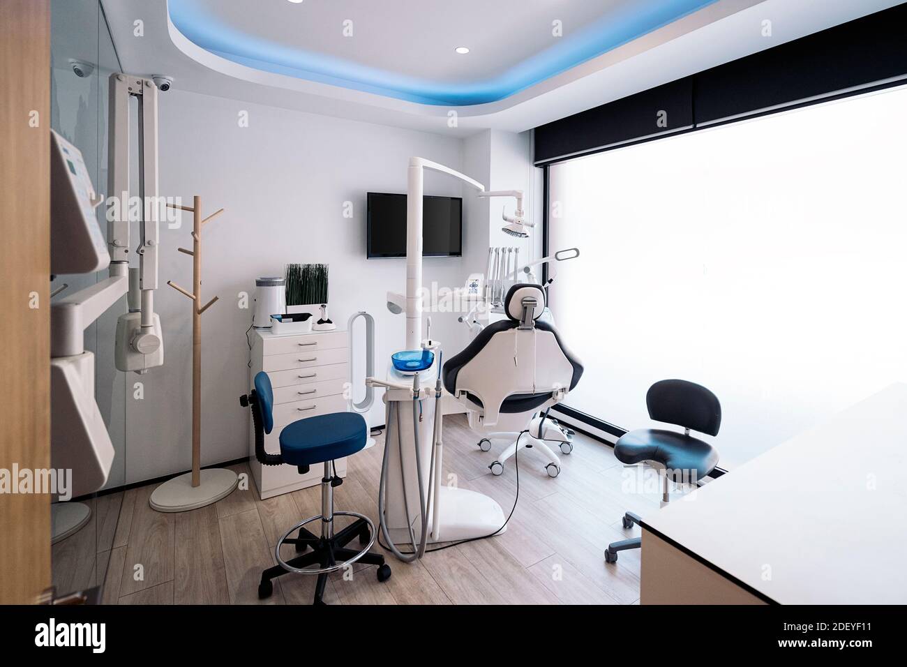 Stock photo of the inside of a modern dental clinic Stock Photo - Alamy