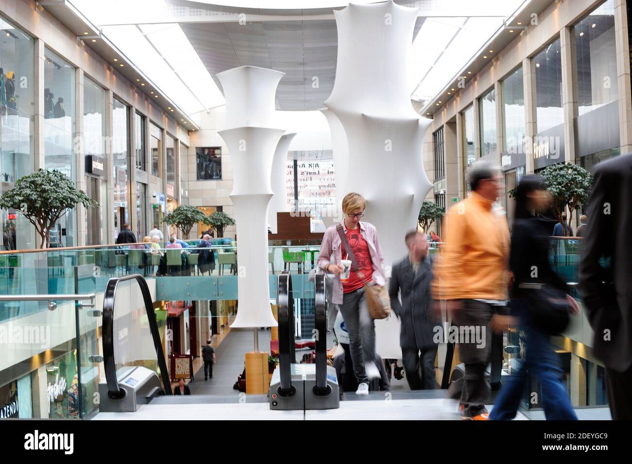 Met Quarter Shopping Mall Liverpool Stock Photo - Alamy