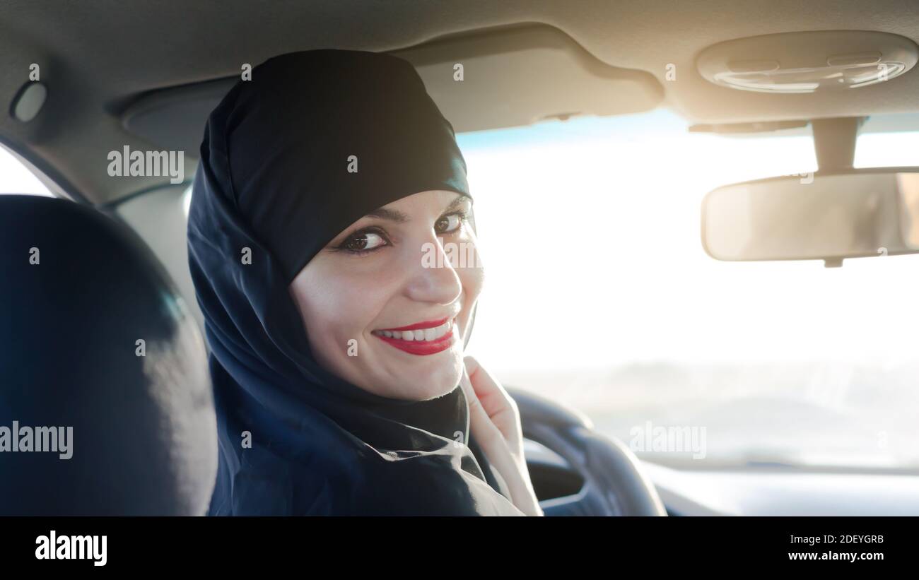 Woman car driver in UAE Dubai, portrait driving Stock Photo - Alamy