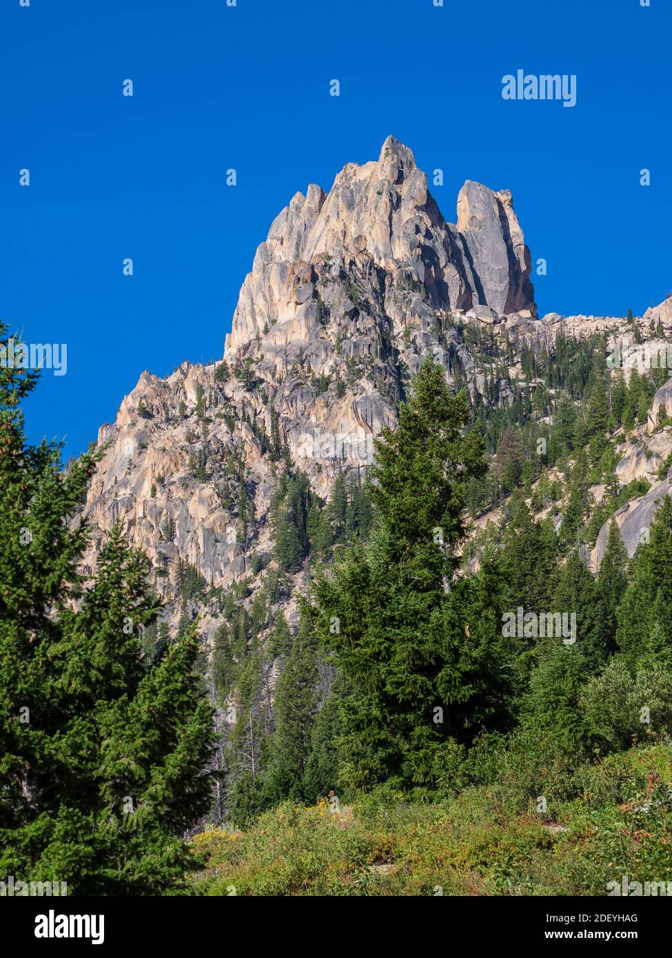 Sawtooth Mountain peaks along the Redfish Lake Creek Trail, Sawtooth ...