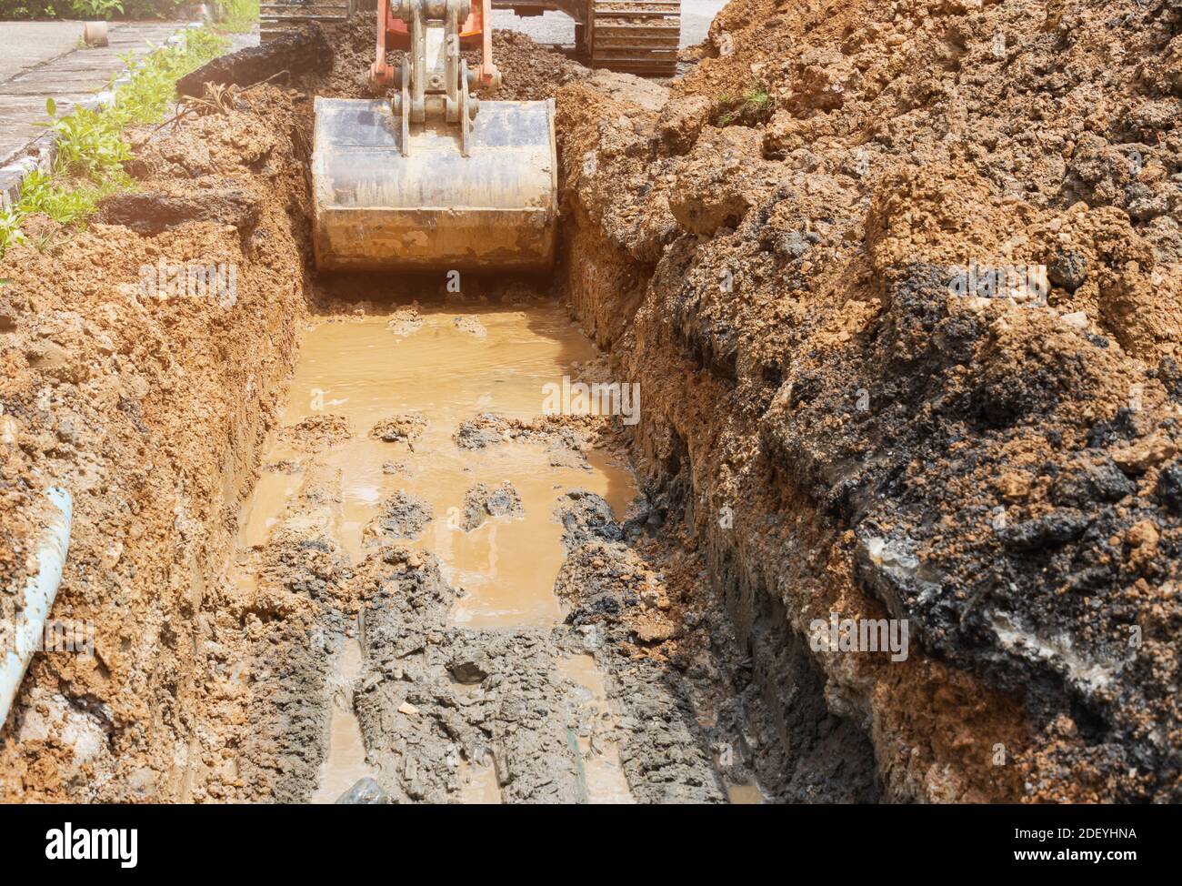 Dig fracture hi-res stock photography and images - Alamy