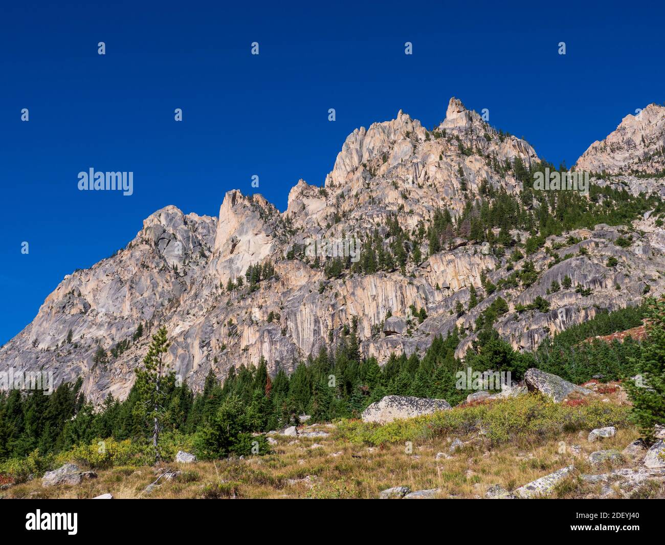 Sawtooth Mountain peaks along the Redfish Lake Creek Trail, Sawtooth ...