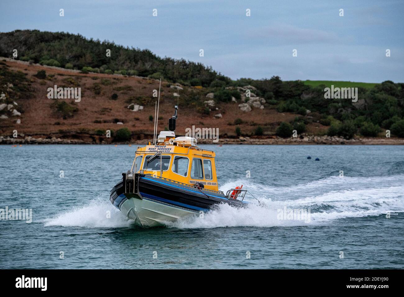 Tresco Boat Services jet boat traveling between the islands, Isles of ...