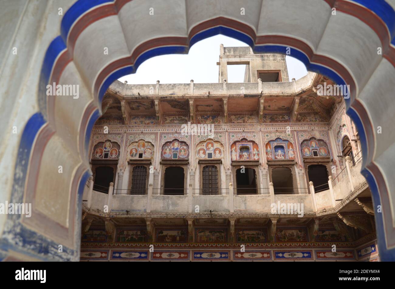 Stunning architecture offside the touristic trails: haveli in the ...