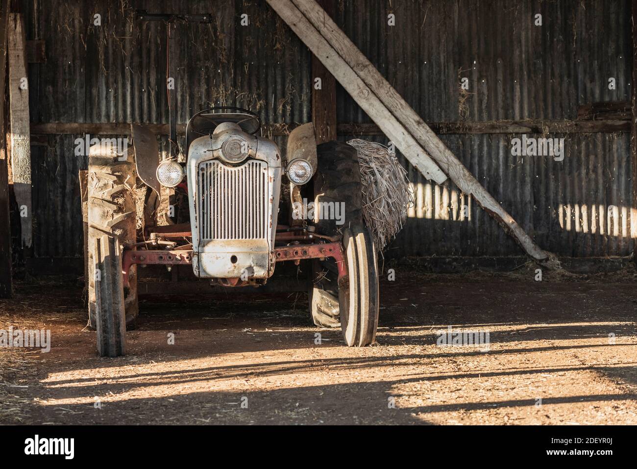 Tractor in barn hi-res stock photography and images - Alamy